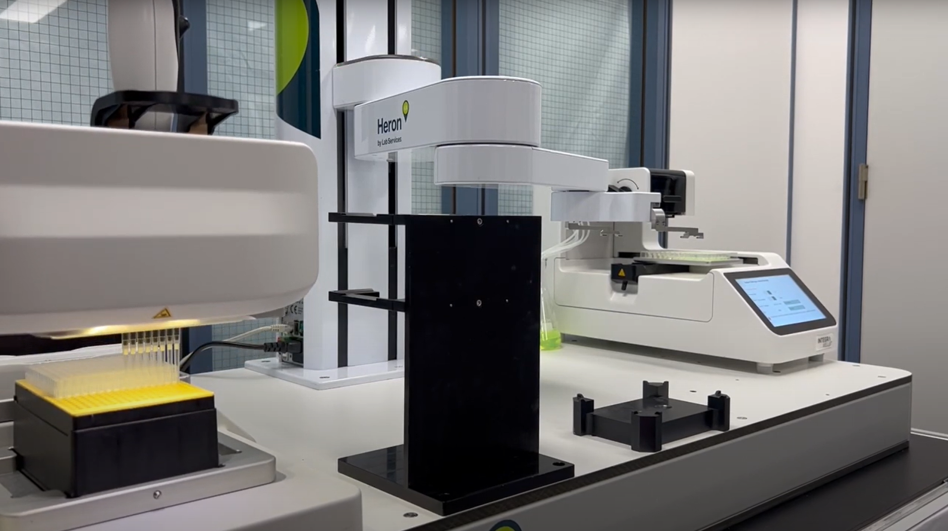 Integrating our products into a connected lab solution | INTEGRA