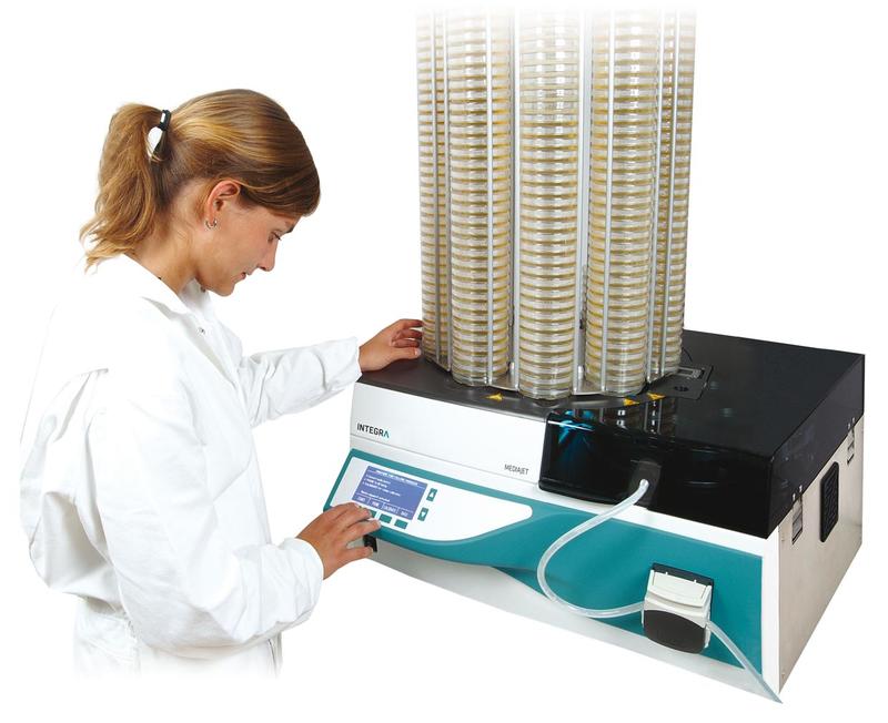 Reliable walk-away Petri dish media filler | INTEGRA
